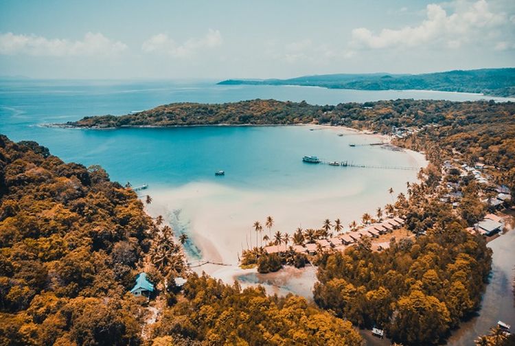 13 Fakta Menarik Pulau Natal, Tempat Migrasi Kepiting Merah yang Dekat ...