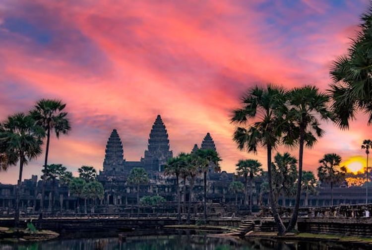 Jadi Candi Terbesar di Asia Tenggara, Ini 5 Keunikan Angkor Wat # ...
