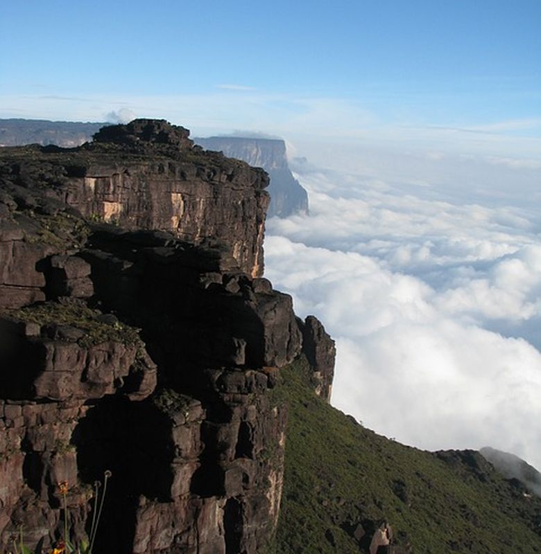 Berita Gunung Meja Terbaru Hari Ini - Bobo