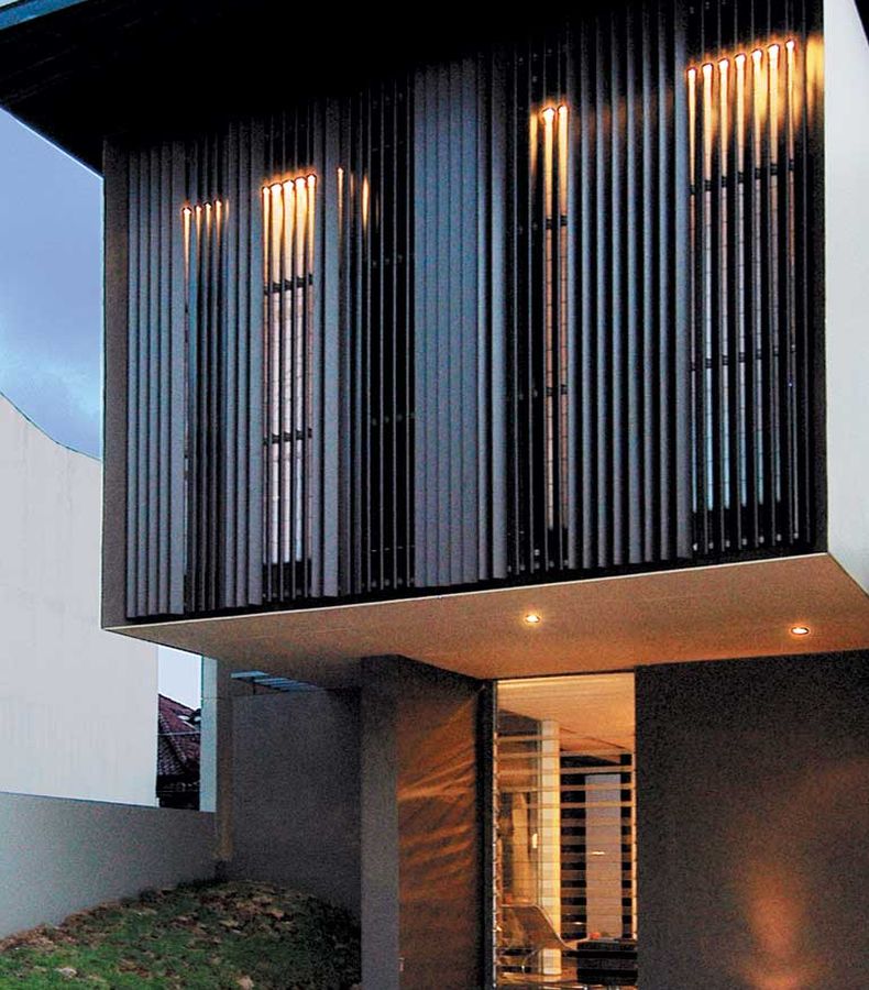 Fasad Elegan dengan Baja Ringan