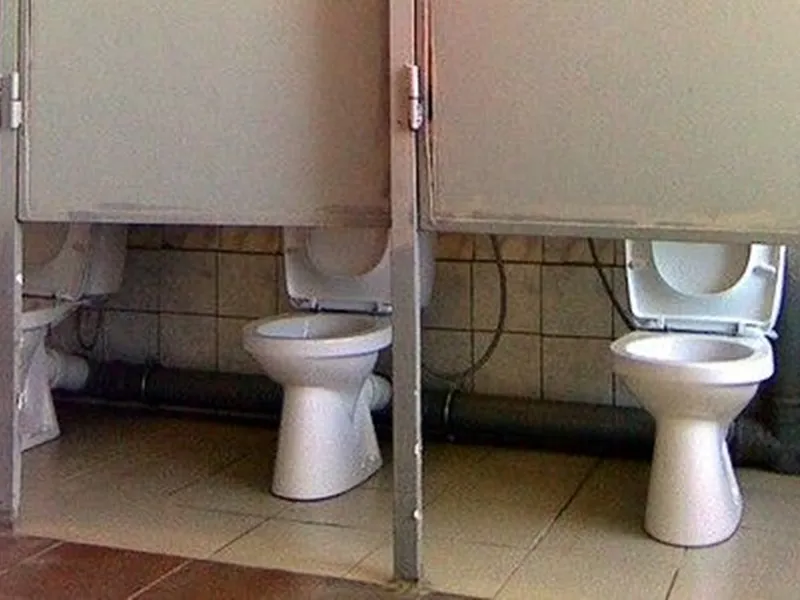8 Desain Toilet Paling Aneh Ini Bikin Kita Tak Ingin Masuk, Berani ...