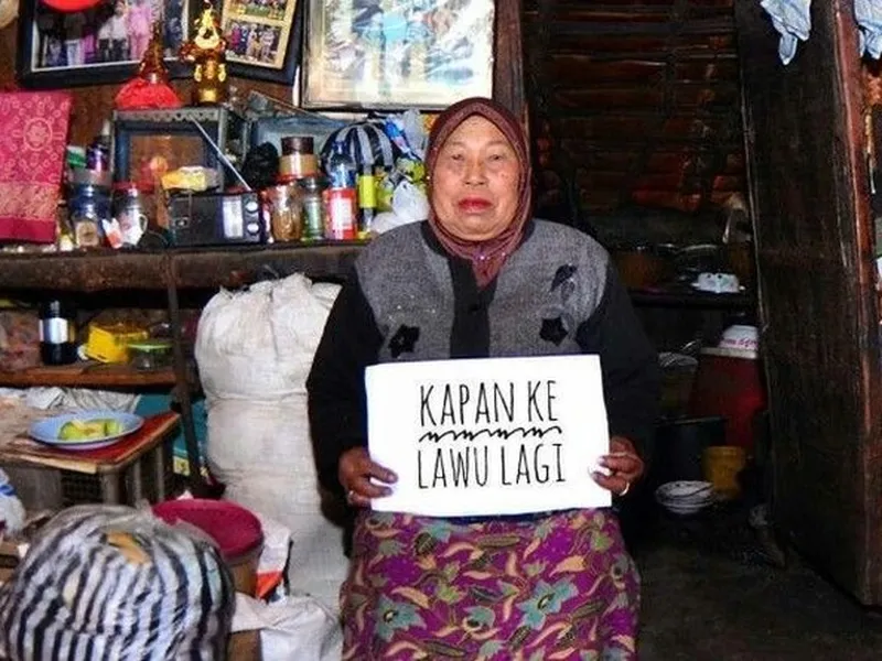 Hanya Terbuat dari Kayu dan Atap Seadanya, Warung Tertinggi di ...