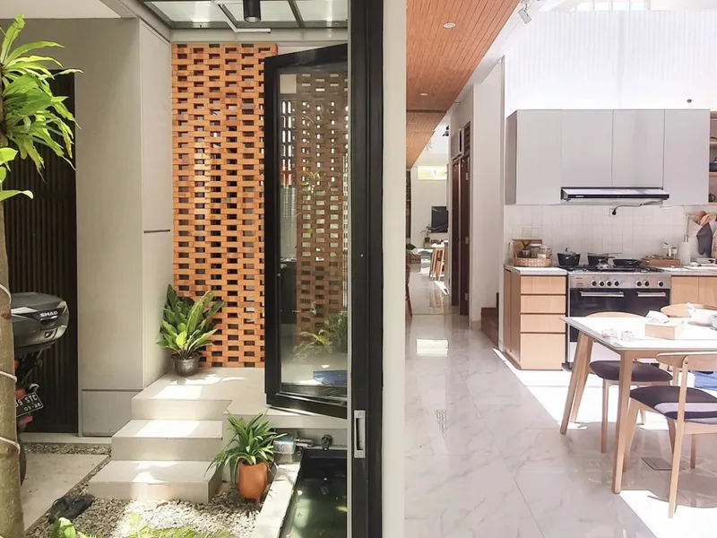 Bisa Ditiru, Foto Interior Rumah Terbuka Terlihat Lapang, Desain Dapur ...