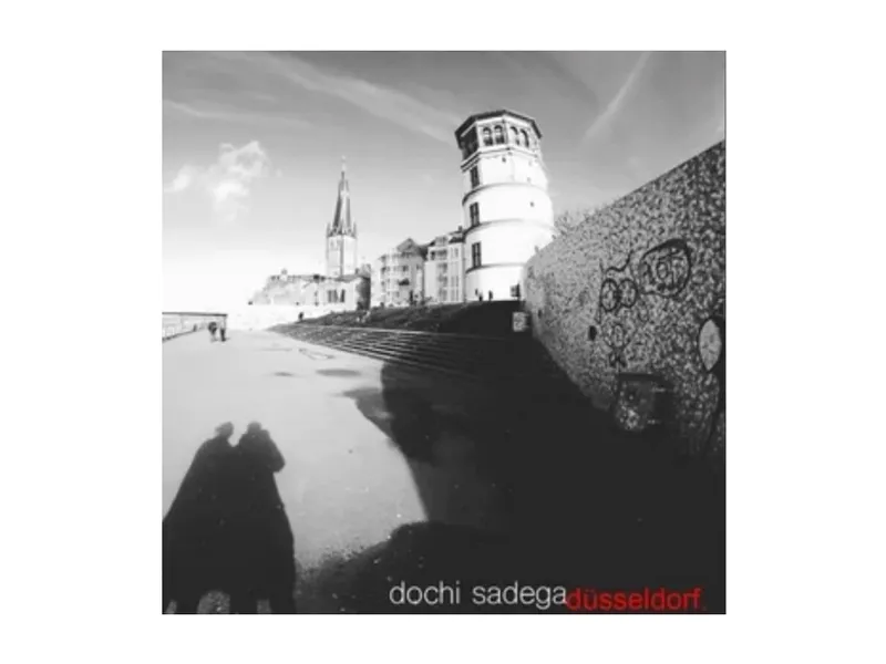 Review Album Dochi Sadega - Dusseldorf: Dochi Goes Midwest Emo!