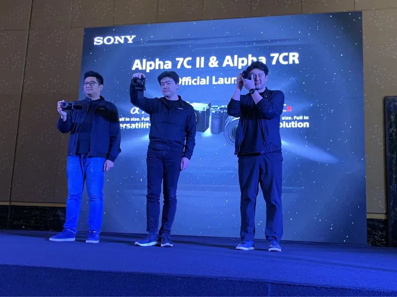 Sony Indonesia Hadirkan Mirrorles Compact Alpha 7CR & Alpha 7C II