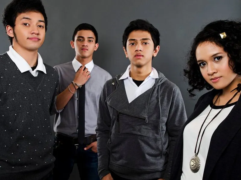 HiVi! Resmi Rilis Album Perdana, Say Hi! To HiVi!