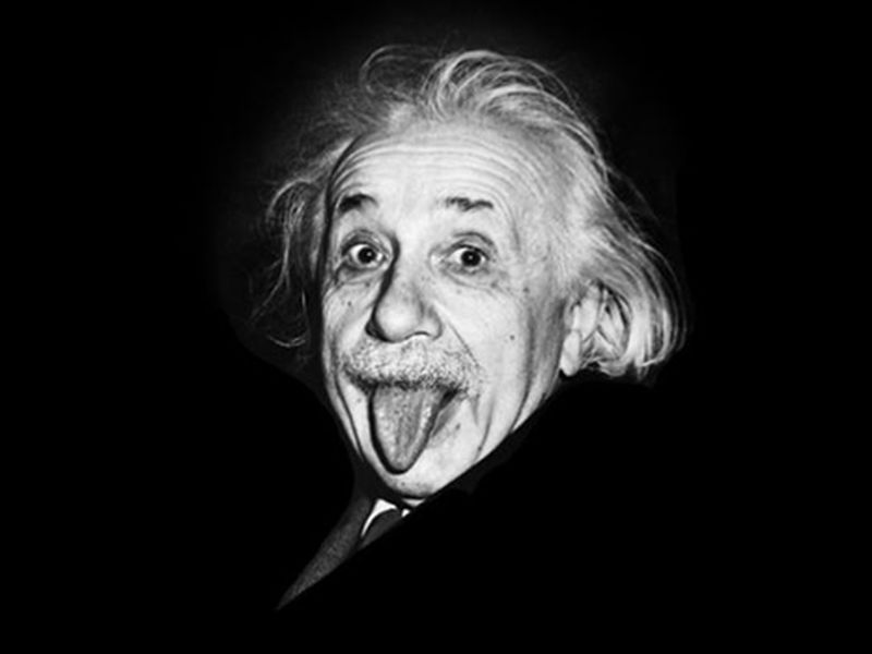 Kisah di Balik Foto Melet Albert Einstein yang Legendaris