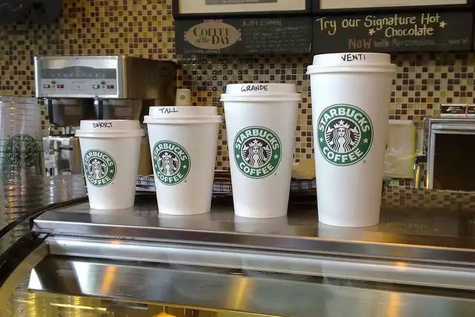 Kok Grande Bukan Large? Ini Alasan Ukuran Gelas di Starbucks Unik