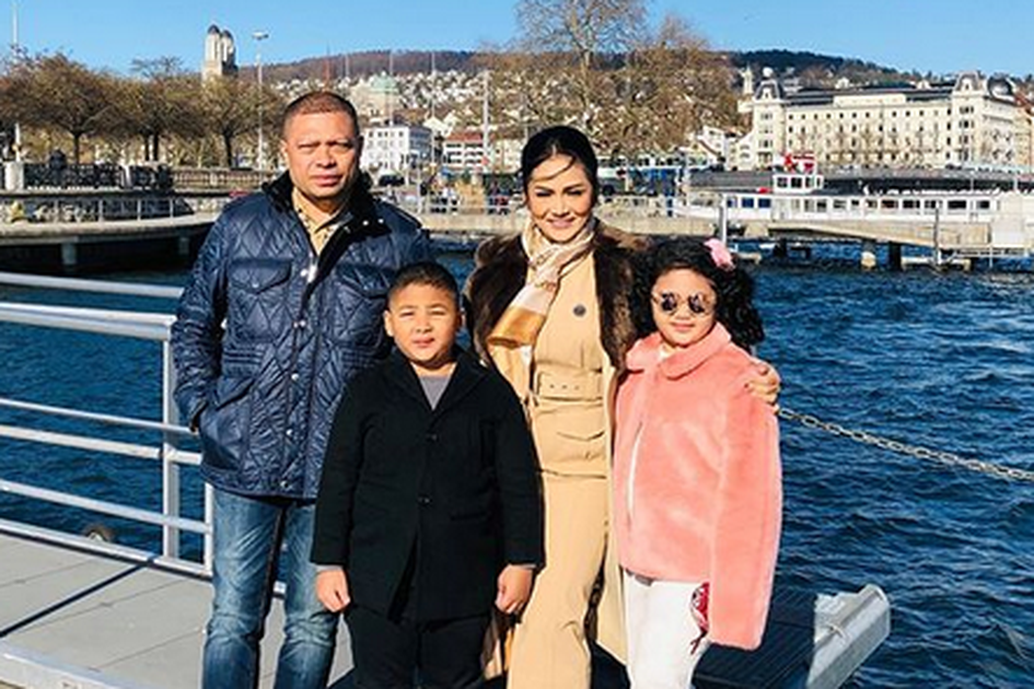 Hidup Enak dengan Harta Puluhan Miliar dan Tinggal di Istana Rp 10 M ... Hidup Enak dengan Harta Puluhan Miliar dan Tinggal di Istana Rp 10 M ...