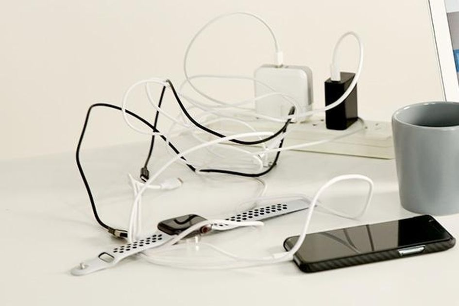 Kabel Berantakan Sering Buat Pusing? Berikut Tips untuk Merapikannya!