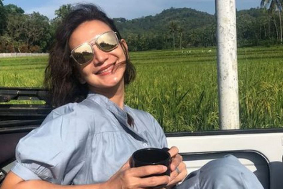'Mesra', Tak Cuma dengan Yuni Shara, Janda Cantik Ini Mendadak Bongkar ... 'Mesra', Tak Cuma dengan Yuni Shara, Janda Cantik Ini Mendadak Bongkar ...