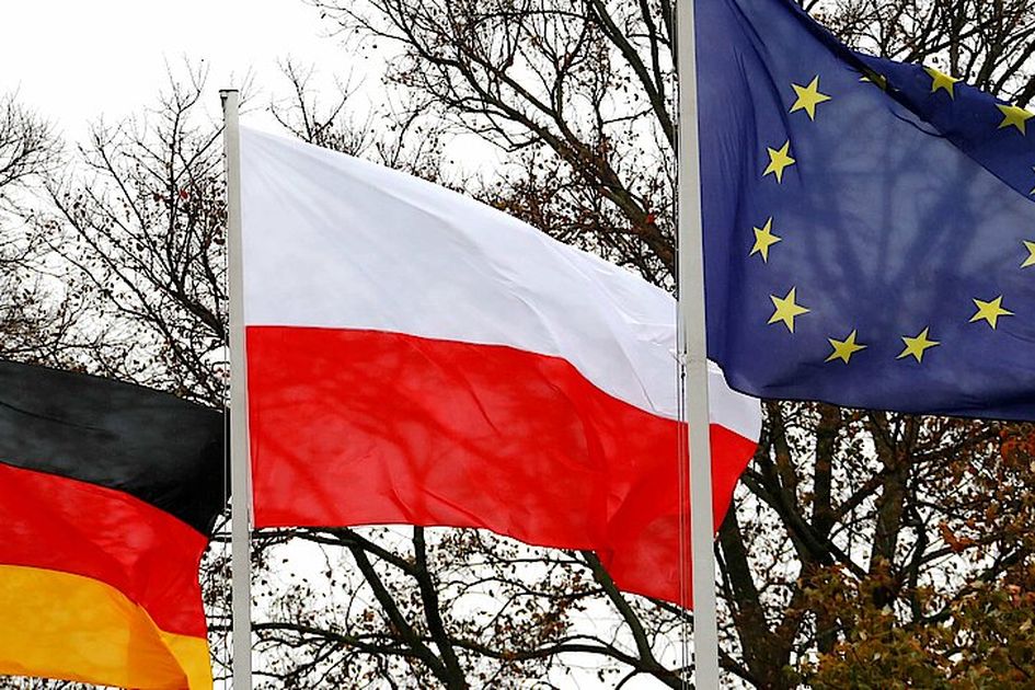 NATO Mulai Pecah, PM Polandia Sebut Jerman Halangi Sanksi ke Rusia ...