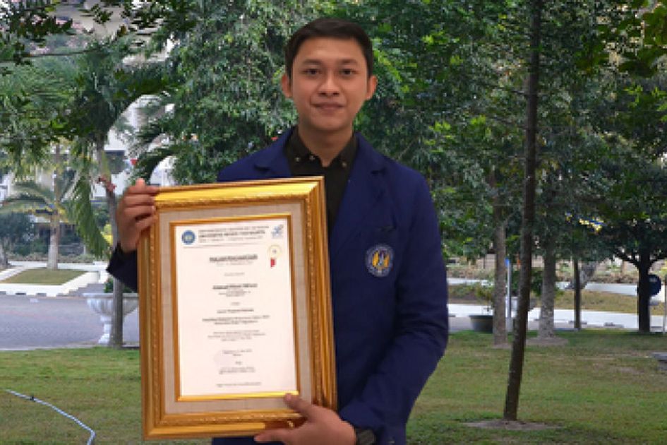 Kisah Rizal, Anak Buruh Yang Menjadi Mahasiswa Berprestasi UNY, Punya ...