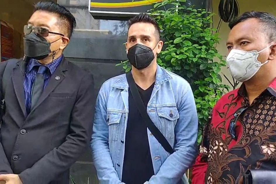 Berita Claudio Martinez Terbaru Hari Ini - Grid.ID