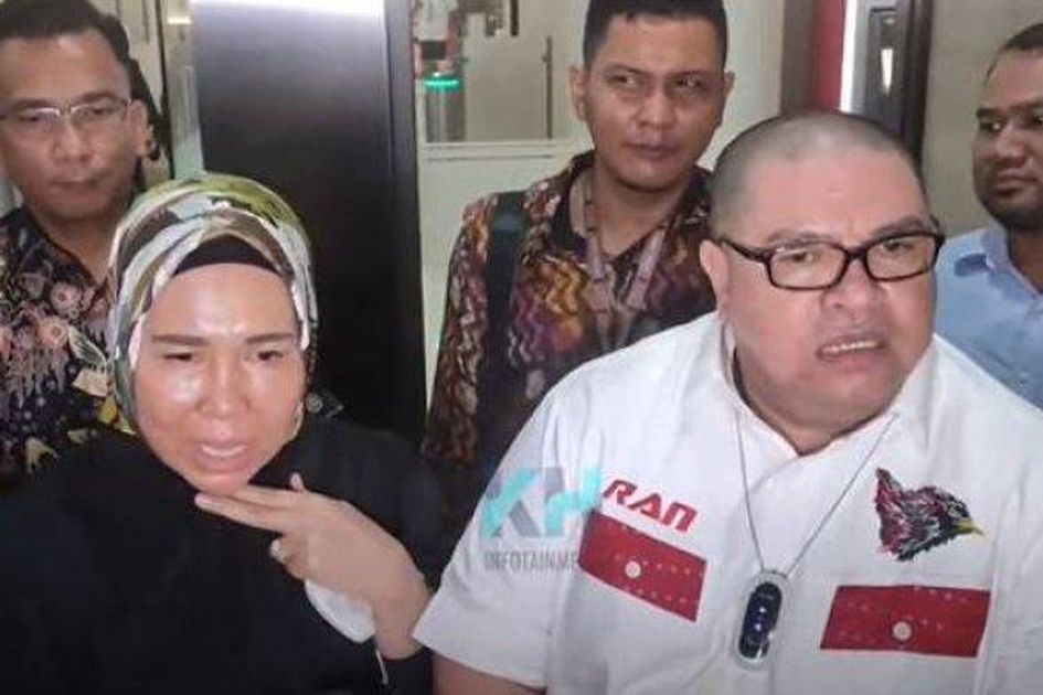 Punya Jabatan Mentereng di Pemkab Langkat, Inilah Sosok Istri Razman ...