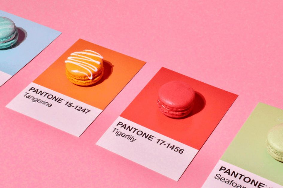 Duh, Pantone Color Di Adobe Jadi Hitam Semua, Ternyata Ini Alasannya!