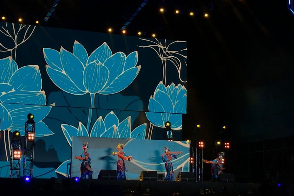 Djakarta Warehouse Project 2022 Suguhkan Penampilan Tari Gajak Gijik di ...