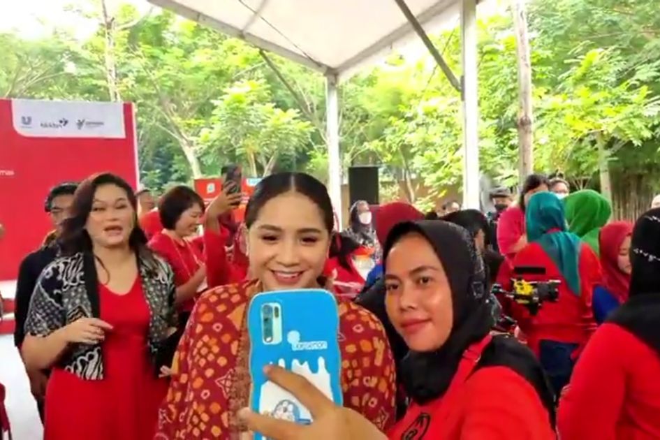 Berita Gak Sombong Terbaru Hari Ini - Grid.ID