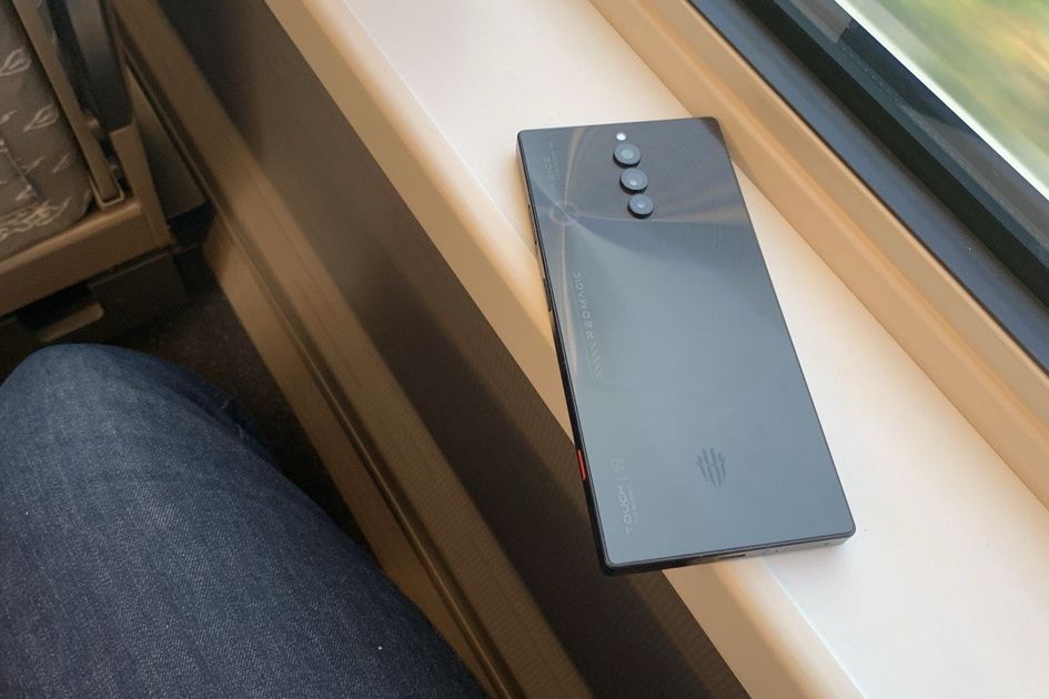 Review Nubia Redmagic 8S Pro, HP Gaming Paling Elegan Nan Adem