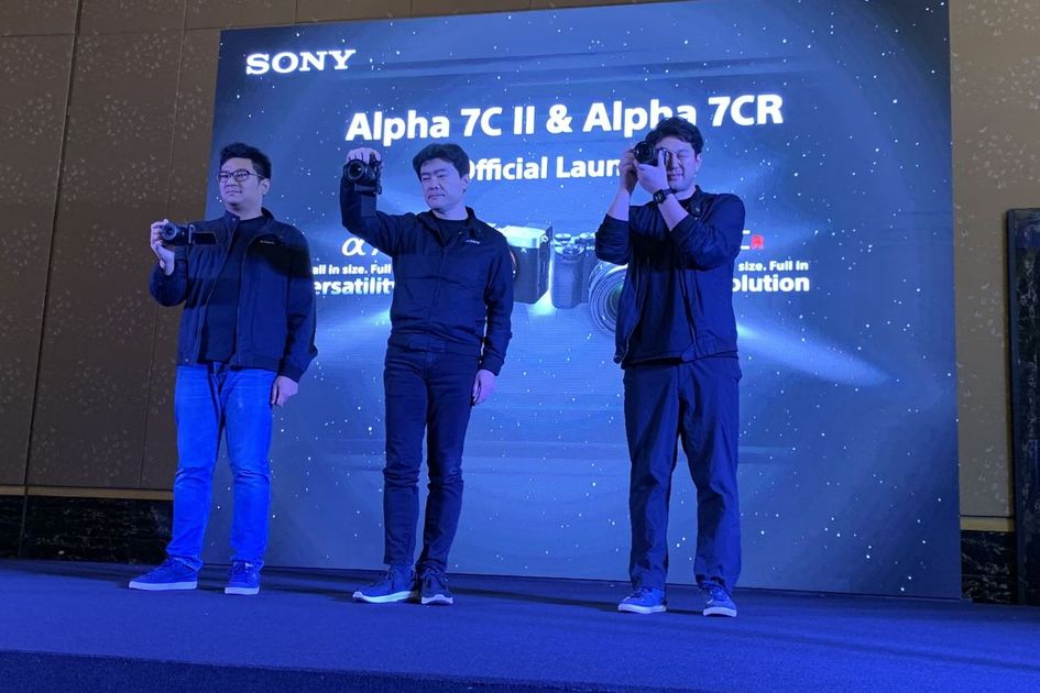 Sony Indonesia Hadirkan Mirrorles Compact Alpha 7CR & Alpha 7C II