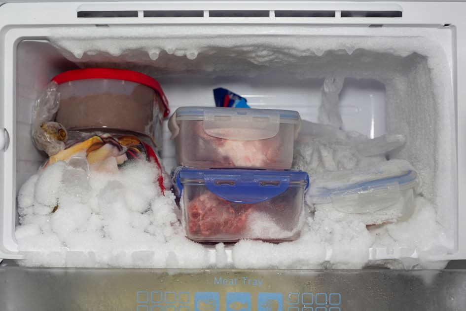 Tips Bersihkan Freezer Kulkas yang Penuh dengan Bunga Es, Mulailah ...