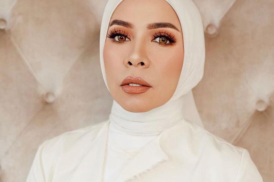 Berita Melly Goeslaw Selingkuhan Polisi Terbaru Hari Ini - Nova