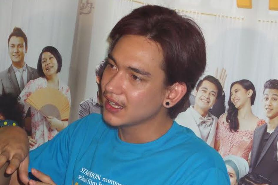 Adipati Dolken Ubah Penampilannya Untuk Film Terbaru