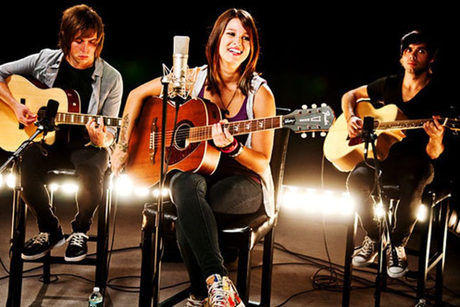 Video : Hey Monday - Homecoming At Smartpunk Live