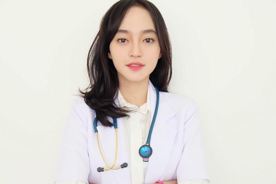 Ini Dia Biodata Indahkus, Dokter Cantik di Bandung yang Lagi Viral