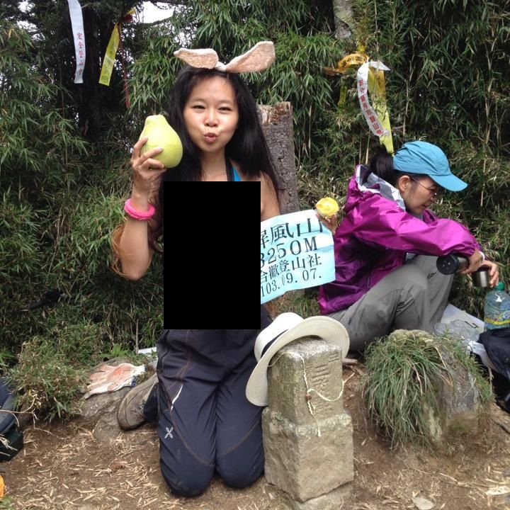 Lihat Foto Seksi Gigi Wu Pendaki Bikini yang Tewas Akibat Jatuh - Page all