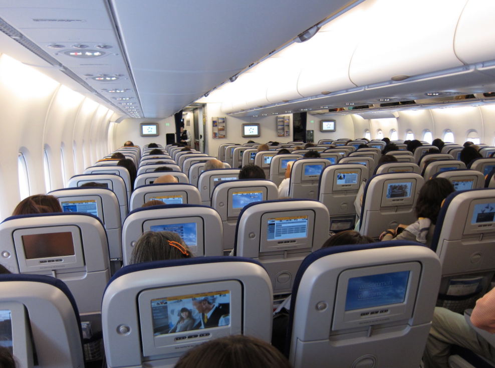 Perbedaan Kabin dan Bagasi Pesawat, Serta Peraturannya Sebelum Naik Pesawat