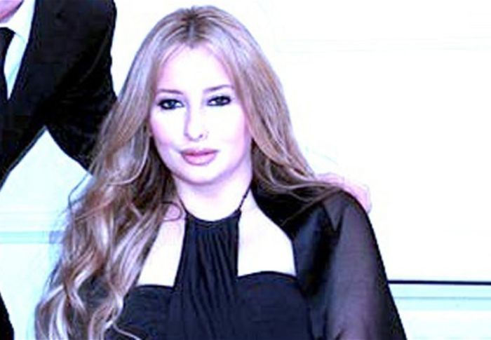 Fashionable Tanpa Hijab, Ini Deretan Pesona Putri Raja Arab Saudi ...