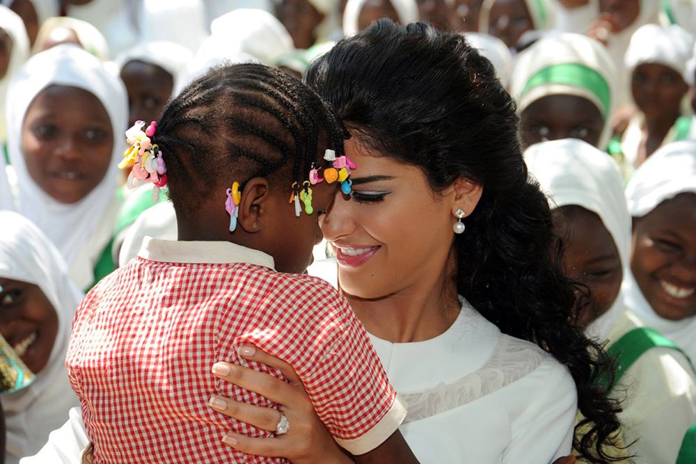 Fashionable Tanpa Hijab, Ini Deretan Pesona Putri Raja Arab Saudi ...