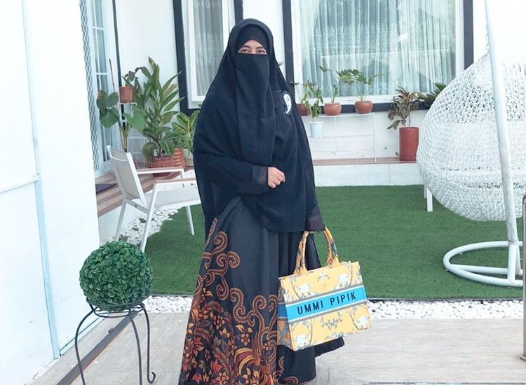 Pipik Dian Irawati Model Aneka 1995