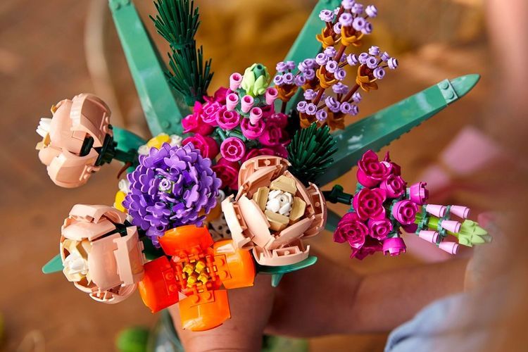 Apakah Kamu Percaya Rangkaian Bunga dan Bonsai Ini Mainan Lego ...