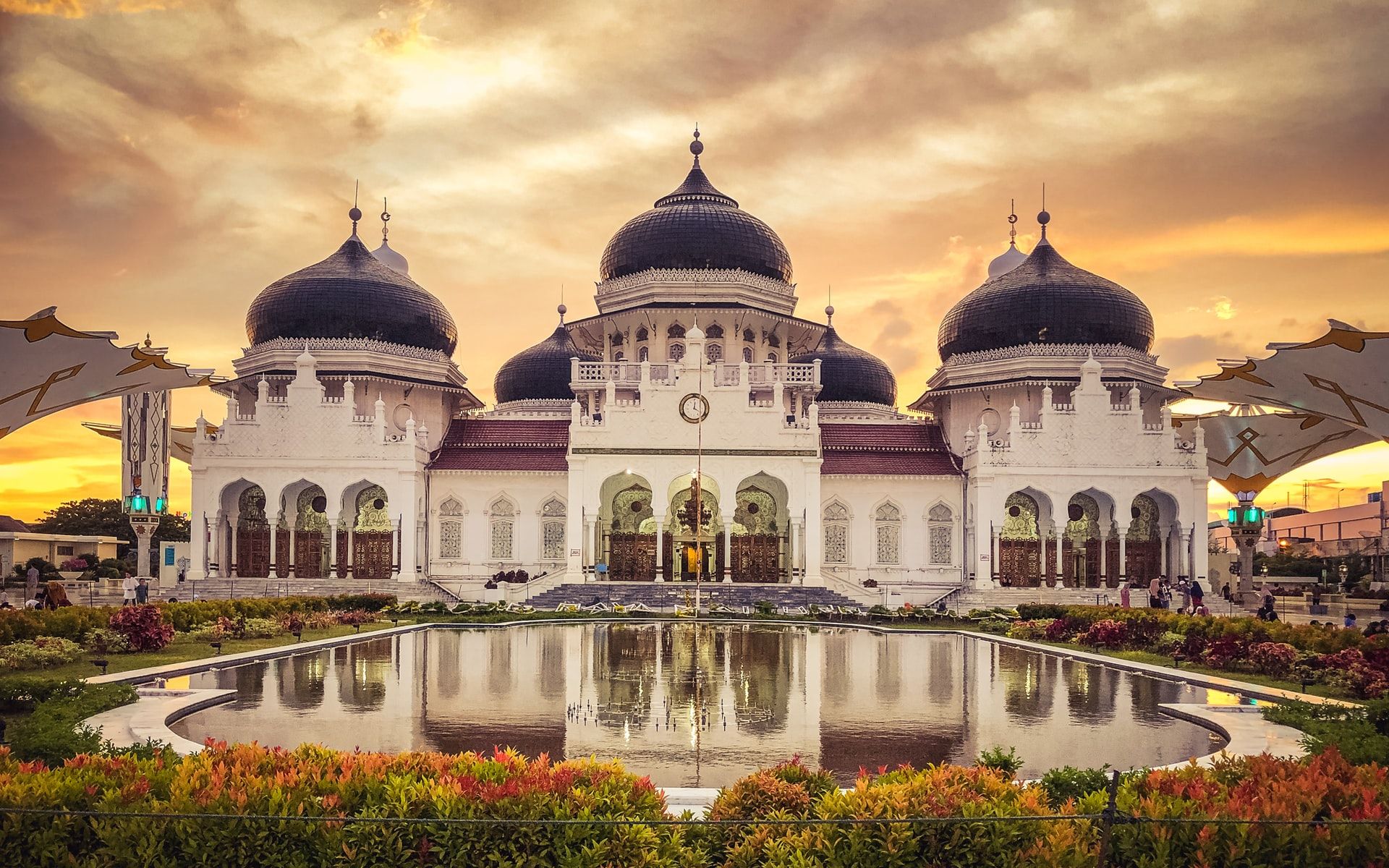 Inilah 6 Masjid Paling Tua di Indonesia, Ada yang Tetap Berdiri Kokoh ...