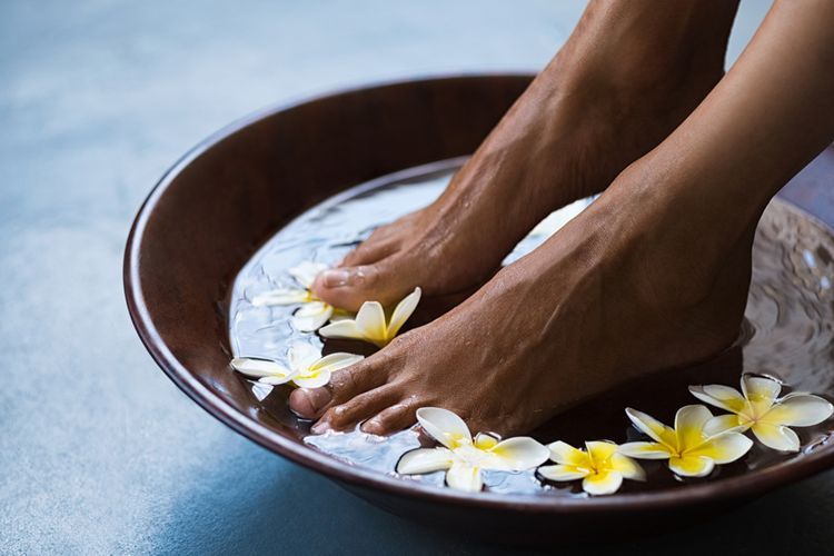 Mau Tahu Cara Mudah Hilangkan Kulit Mati di Kaki ? Ikuti 5 Tips Ini ...