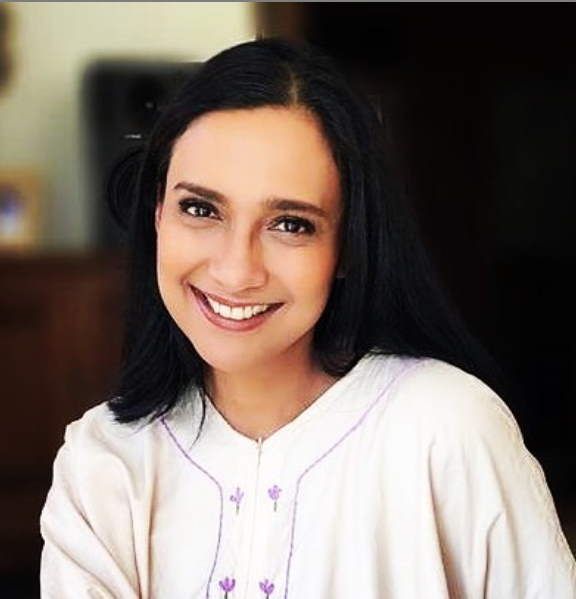 Cantik Alami! 5 Seleb Berdarah Pakistan Ini Punya Wajah yang Khas dan ...