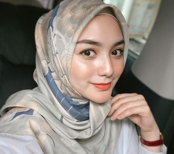 Geulis Pisan! Pesona 5 Seleb Berdarah Sunda Ini Berhasil Bikin Klepek-klepek - Sonora.id