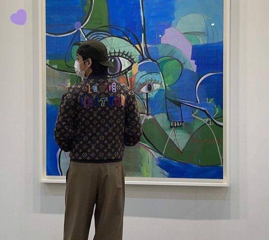 V BTS Disebut Pacaran dengan Putri Konglomerat Korea, HYBE Angkat ...