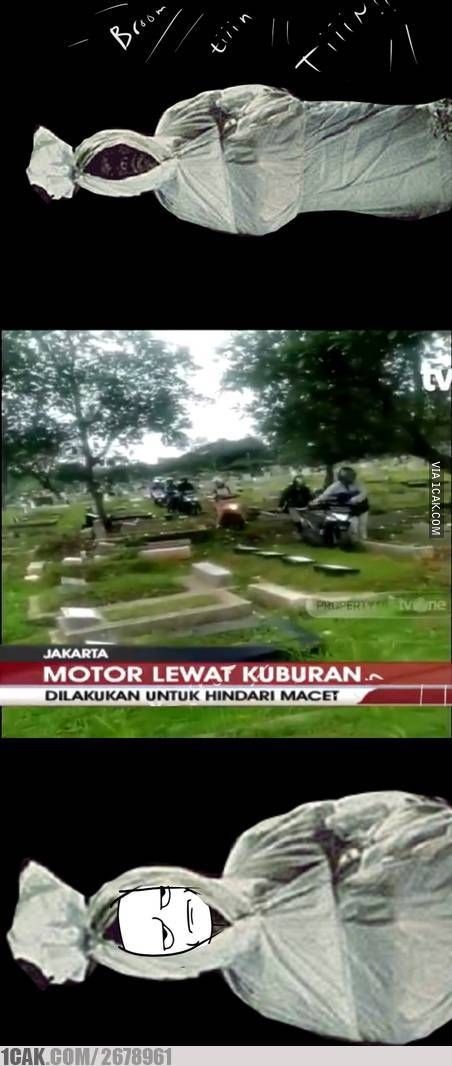 Gak Ada Harga dirinya Lagi, 7 Meme Pocong yang Bikin Ngakak Abis ...