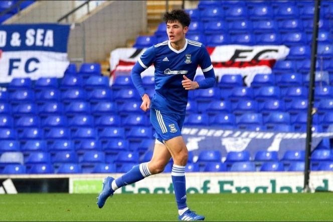 Cetak Gol Perdana, 10 Potret Elkan Baggott Bek Tampan Timnas Indonesia ...