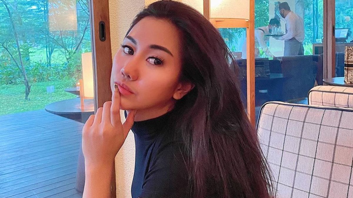 3 Artis Cantik Indonesia yang Terang-terangan Mengaku Lesbian - Halaman ...
