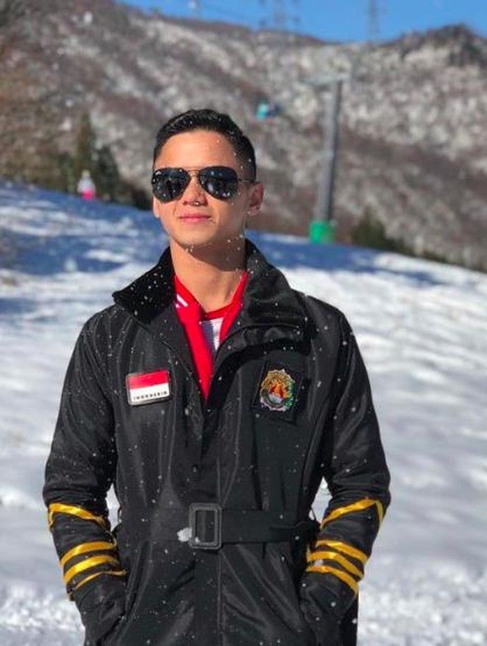 Gantengnya Kelewatan! 7 Potret Jevo Batara, Polisi Berprestasi Anak ...