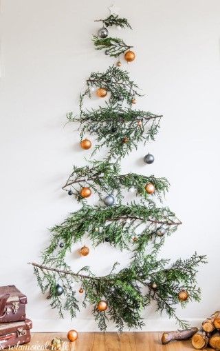 11 Ide Kreasi Pohon Natal 2022 yang Unik, Kreatif dan Gak Monoton ...