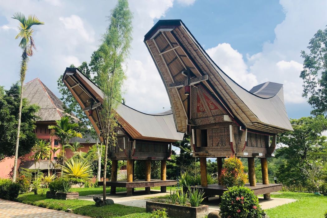 Cari Jawaban Kelas 4 SD Tema 6, Contoh Tari Daerah dari Sulawesi
