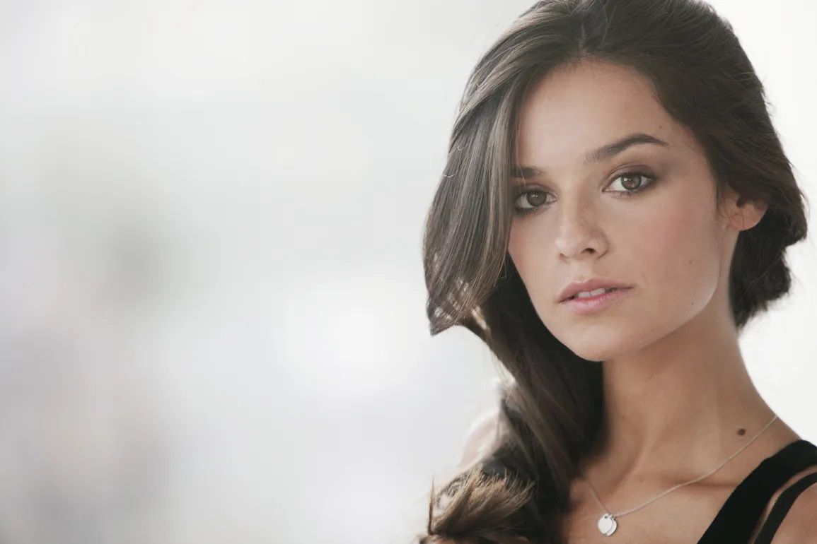 Fans Gemeter, Song Joong Ki Ternyata Sudah Menikah, Istri Lagi Hamil ...