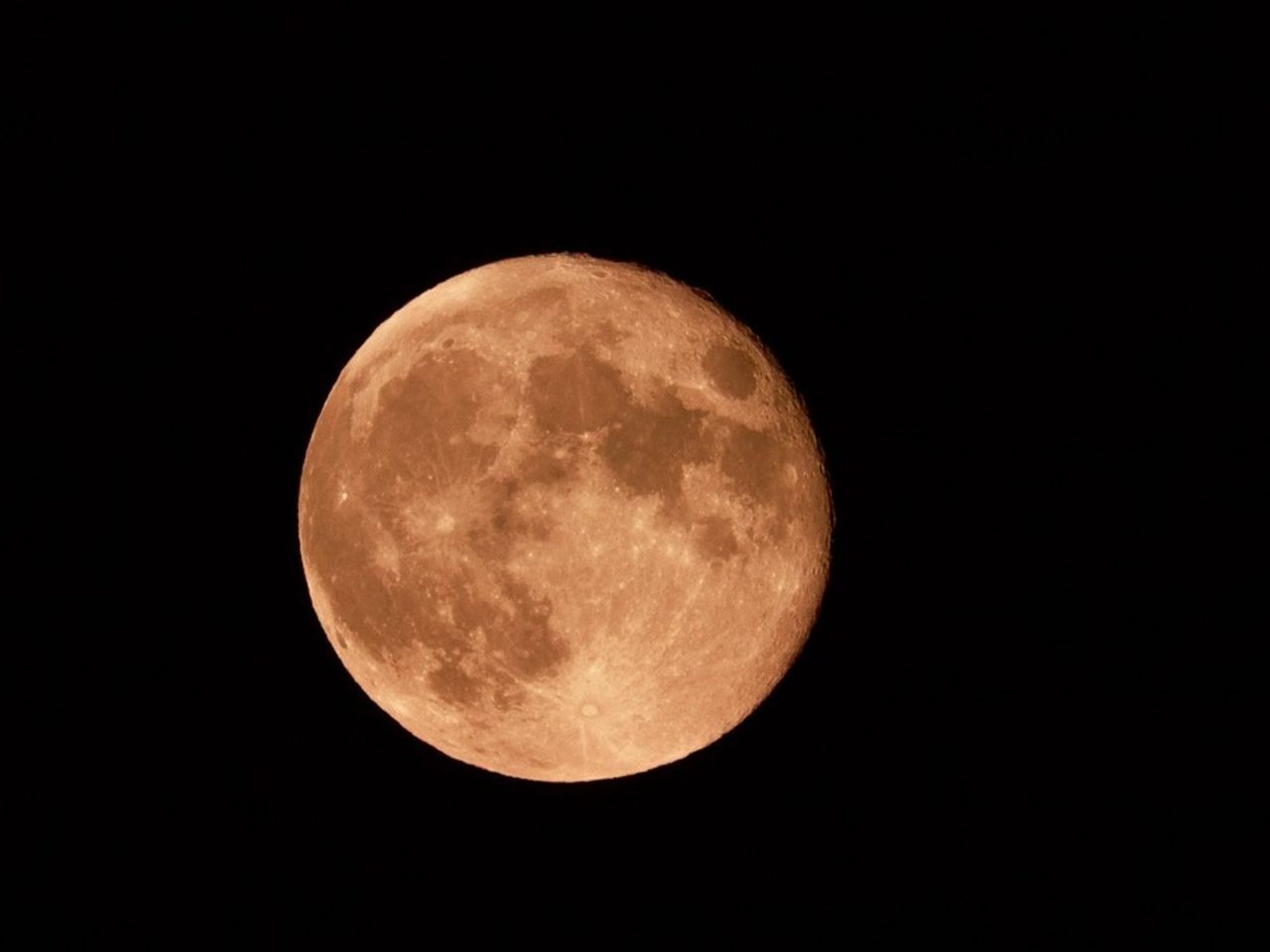 Un phénomène naturel rare, qu'est-ce que la nouvelle super lune aux ... Un phénomène naturel rare, qu'est-ce que la nouvelle super lune aux ...