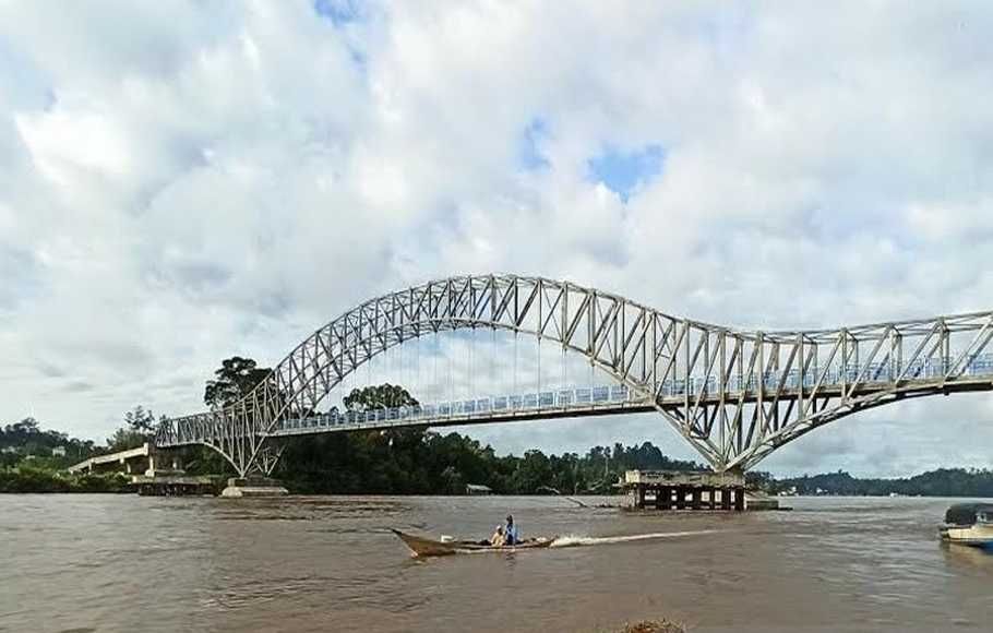 Sungai Terpanjang di Indonesia yang Eksotik dan Punya Keunikannya ...
