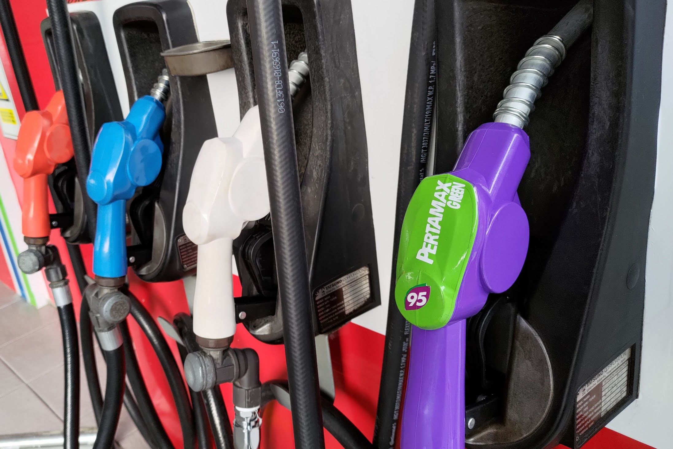 Warna Bensin SPBU Pertamina Beda-beda, Ini Arti Dan, 42% OFF